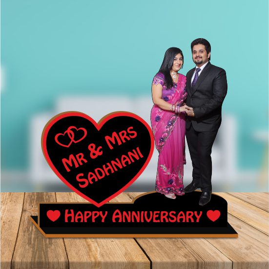 Couple Standy - The Perfect Gift | Free Shipping all over India ...